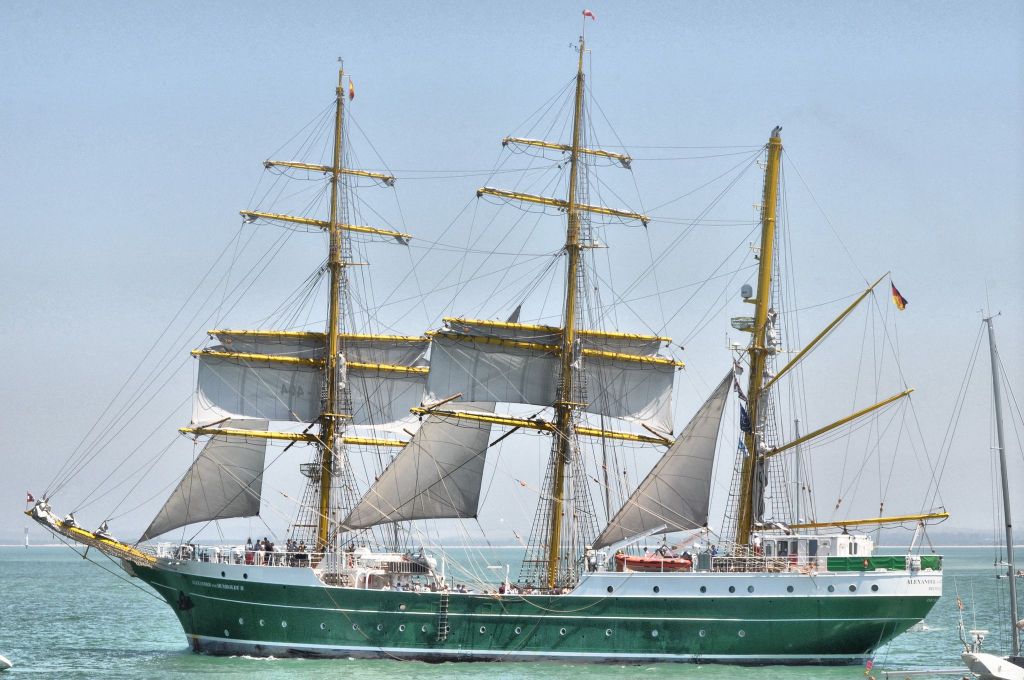 Alexander von Humbolt I y II. Los buques escuela verdes de Alemania ...